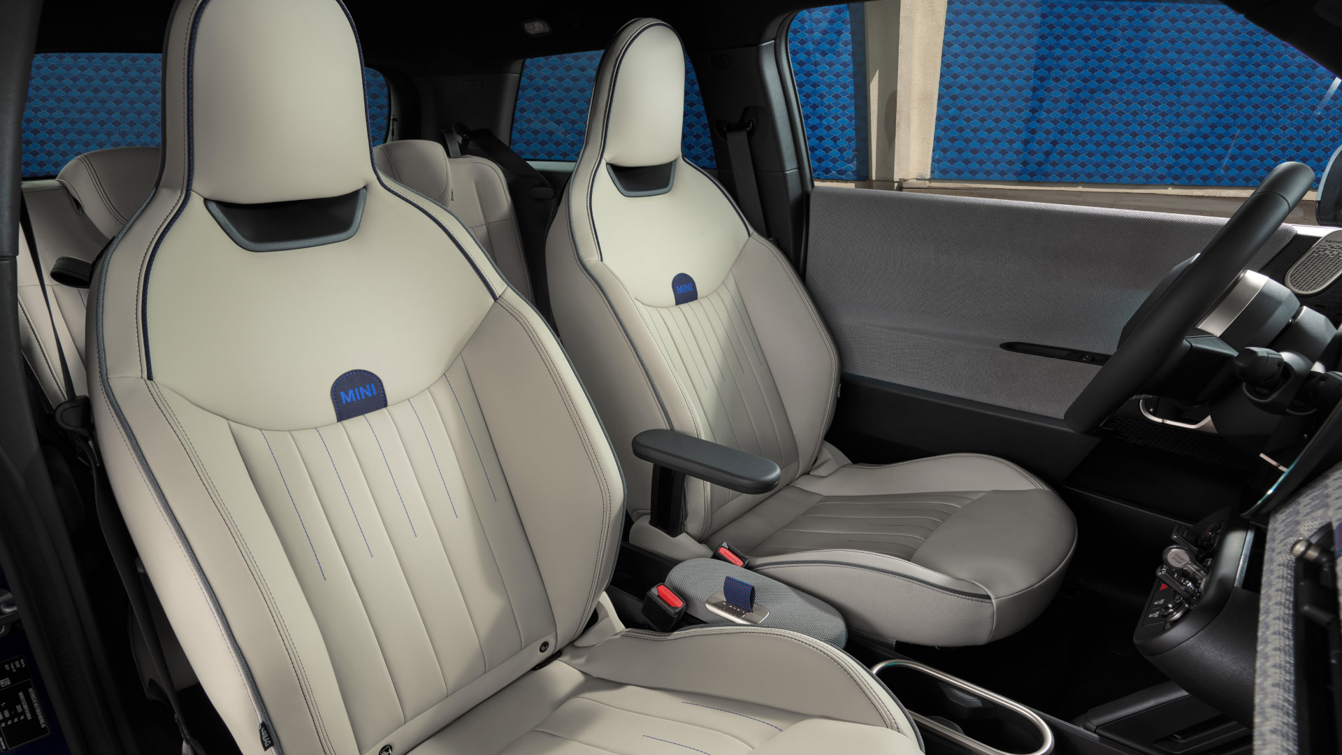 All-electric MINI Cooper｜MINI KR