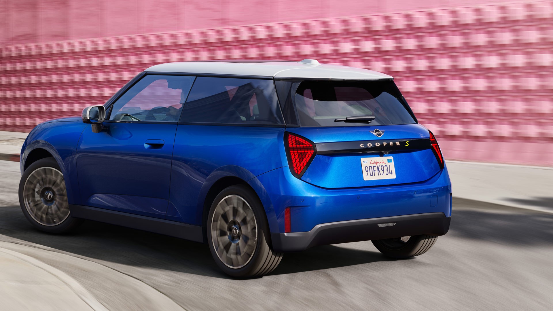 All-electric MINI Cooper｜MINI KR